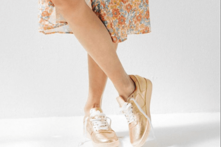 Robe-baskets : nos conseils pour un look décontracté chic - Balzac Paris